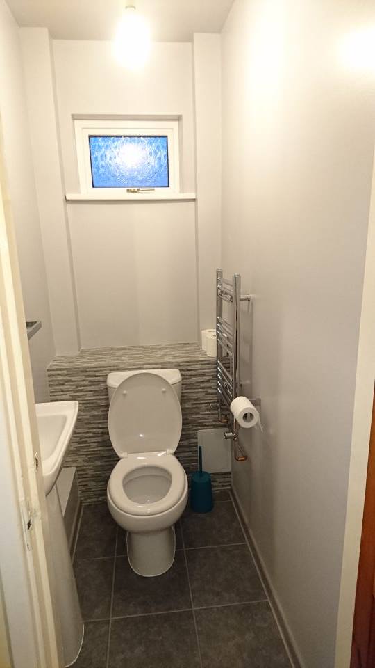 Toilet 1 – Building Pol